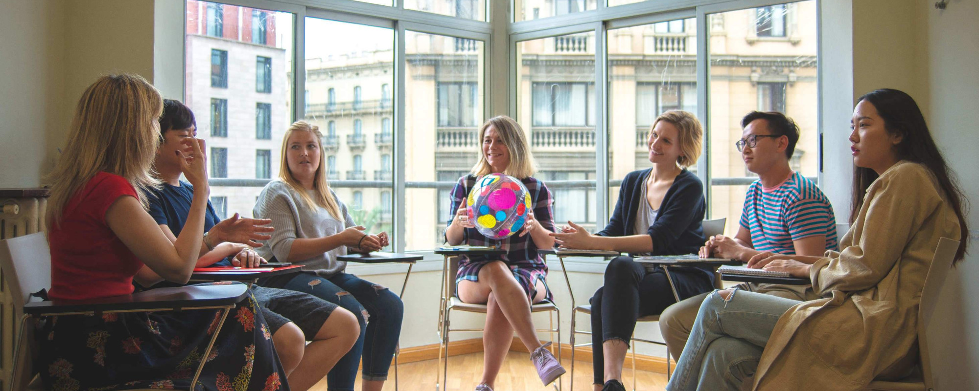 20h Long-term Spanish Course in Barcelona | Speakeasy BCN