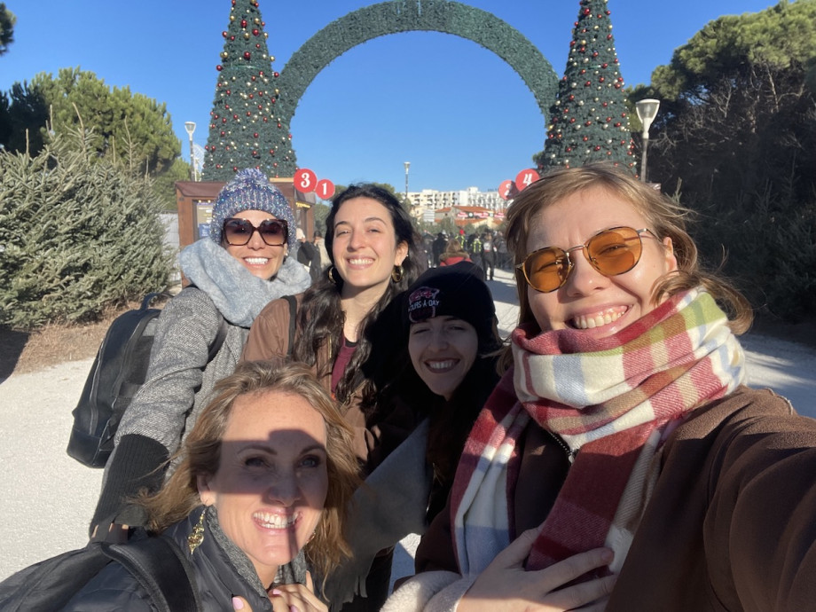 Weekly activity highlight: visiting the Christmas Village in Bacarés ...