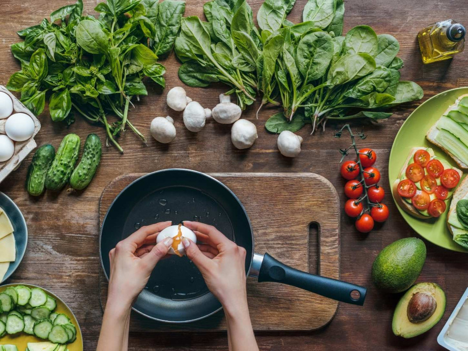 Common uses and expressions of the verb echar